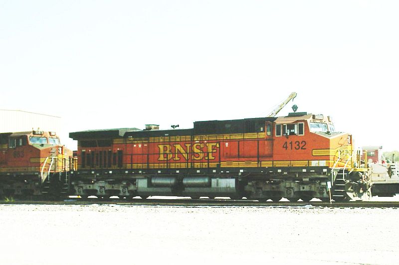 BNSF C 44-9W 4132